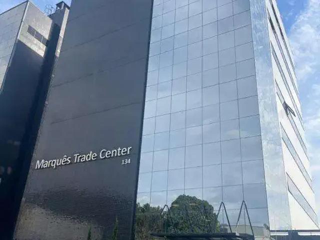 Conj. Comercial / Sala para Locação em Joinville/SC Glória