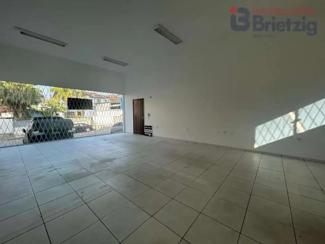 Conj. Comercial / Sala para Locação em Joinville/SC Glória