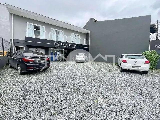 Conj. Comercial / Sala para Locação em Joinville/SC Itaum