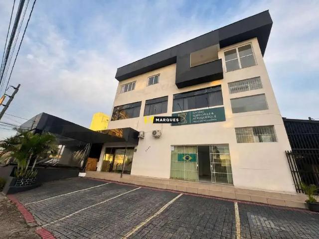 Conj. Comercial / Sala para Locação em Joinville/SC Iririú