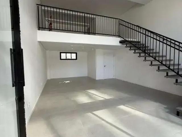 Conj. Comercial / Sala para Locação em Joinville/SC Santo Antônio