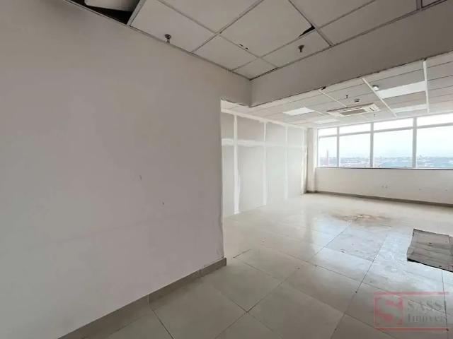 Conj. Comercial / Sala para Locação em Limeira/SP Centro