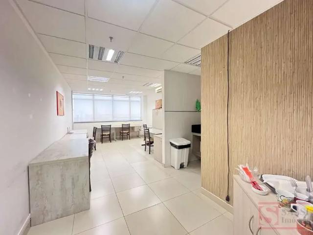 Conj. Comercial / Sala para Locação em Limeira/SP Centro
