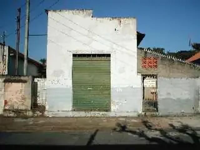 Conj. Comercial / Sala para Locação em Limeira/SP Centro