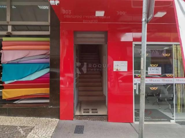 Conj. Comercial / Sala para Locação em Limeira/SP Centro