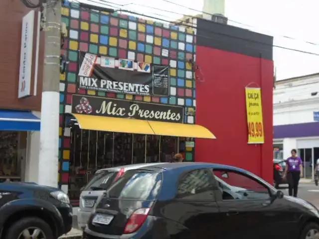 Conj. Comercial / Sala para Locação em Limeira/SP Centro