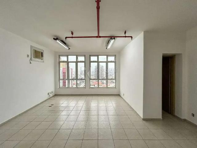 Conj. Comercial / Sala para Locação em Limeira/SP Centro