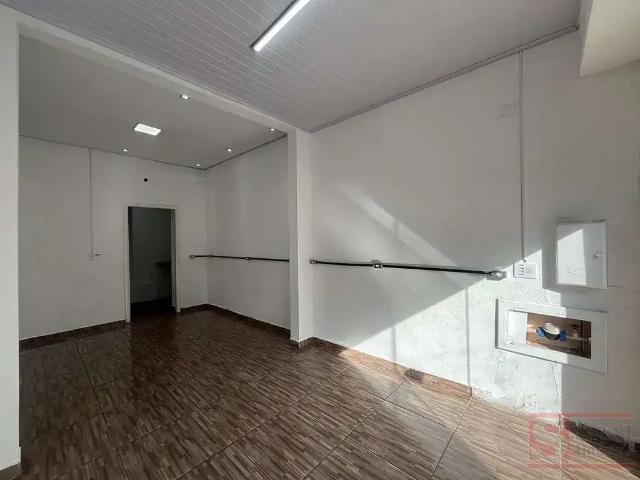 Conj. Comercial / Sala para Locação em Limeira/SP Centro