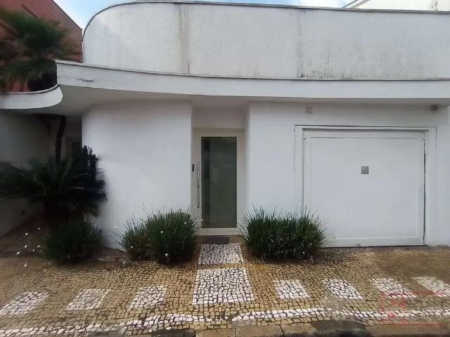 Conj. Comercial / Sala para Locação em Limeira/SP Centro