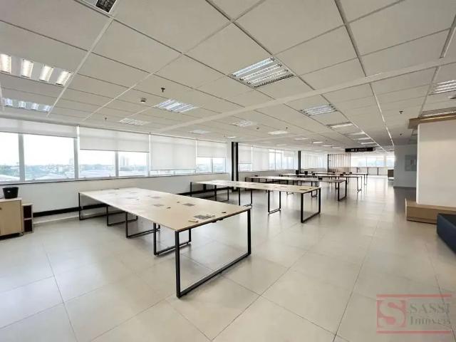 Conj. Comercial / Sala para Locação em Limeira/SP Centro