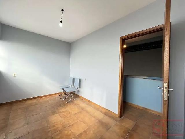 Conj. Comercial / Sala para Locação em Limeira/SP Jardim Piratininga