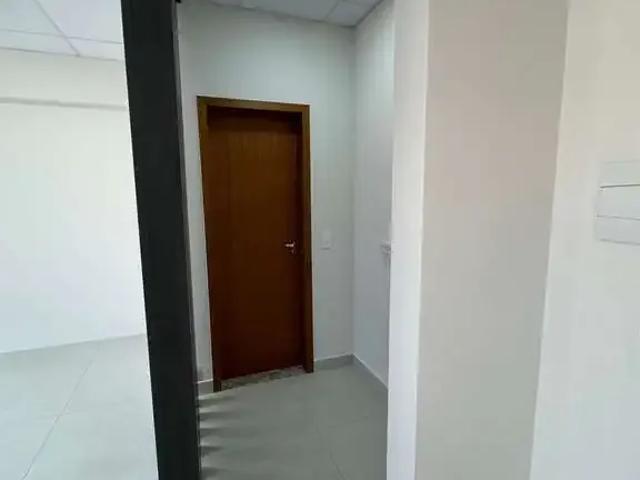 Conj. Comercial / Sala para Locação em Londrina/PR Centro 1 Quartos