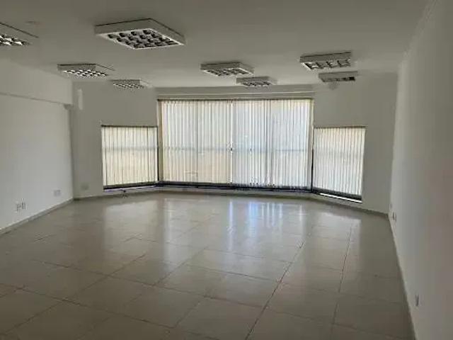 Conj. Comercial / Sala para Locação em Londrina/PR Centro
