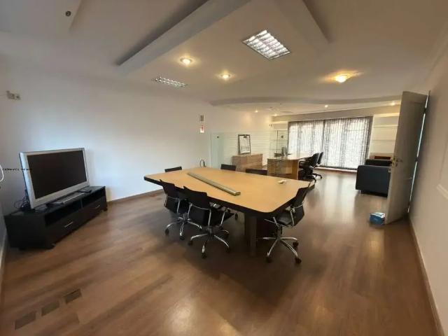 Conj. Comercial / Sala para Locação em Londrina/PR Centro