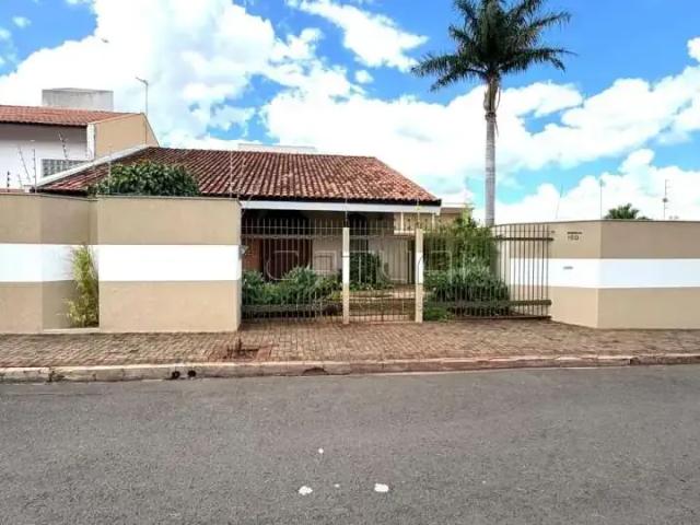 Conj. Comercial / Sala para Locação em Londrina/PR Quebec 4 Quartos