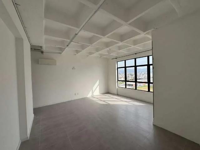Conj. Comercial / Sala para Locação em Palhoça/SC Pagani