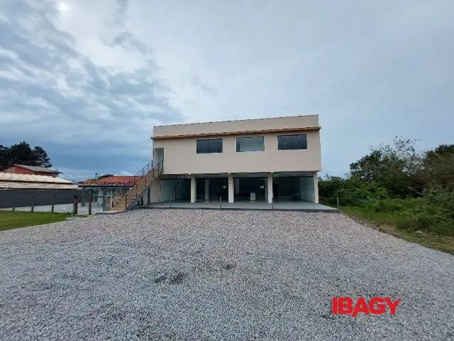 Conj. Comercial / Sala para Locação em Palhoça/SC Praia do Sonho