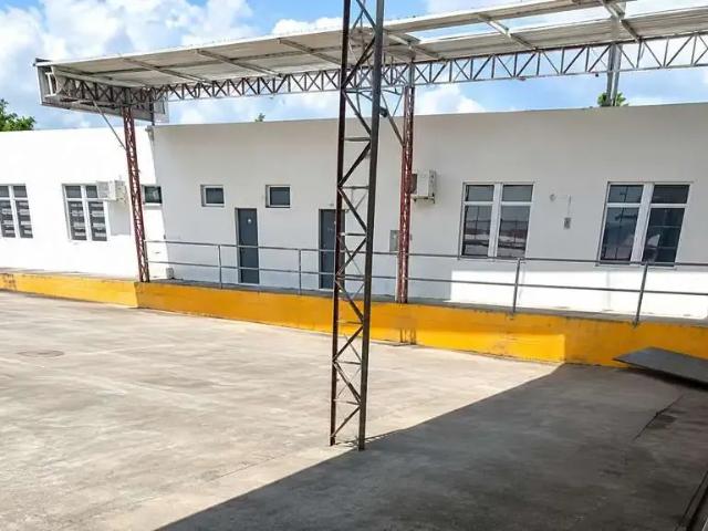 Conj. Comercial / Sala para Locação em Paulista/PE Paratibe 7 Quartos