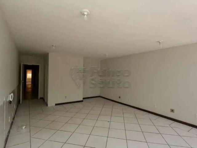 Conj. Comercial / Sala para Locação em Pelotas/RS Centro