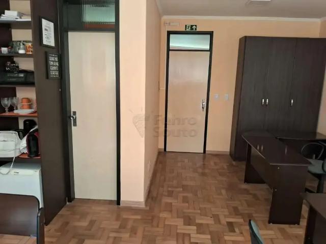 Conj. Comercial / Sala para Locação em Pelotas/RS Centro