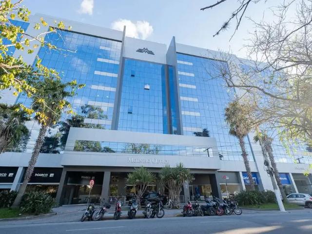Conj. Comercial / Sala para Locação em Pelotas/RS Centro