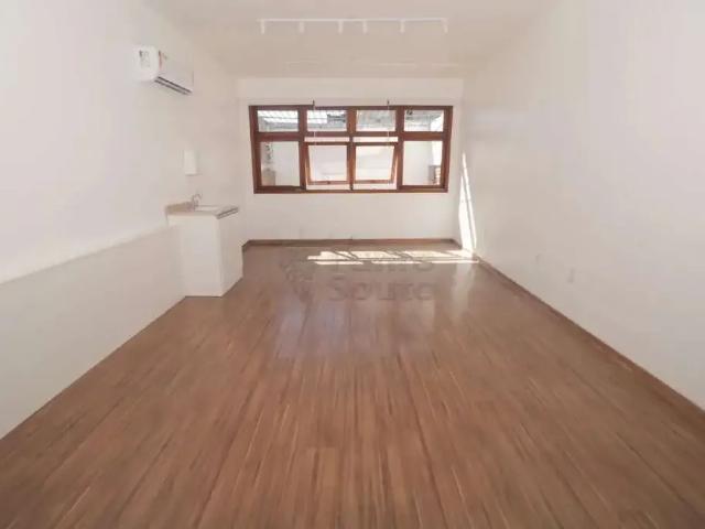 Conj. Comercial / Sala para Locação em Pelotas/RS Centro