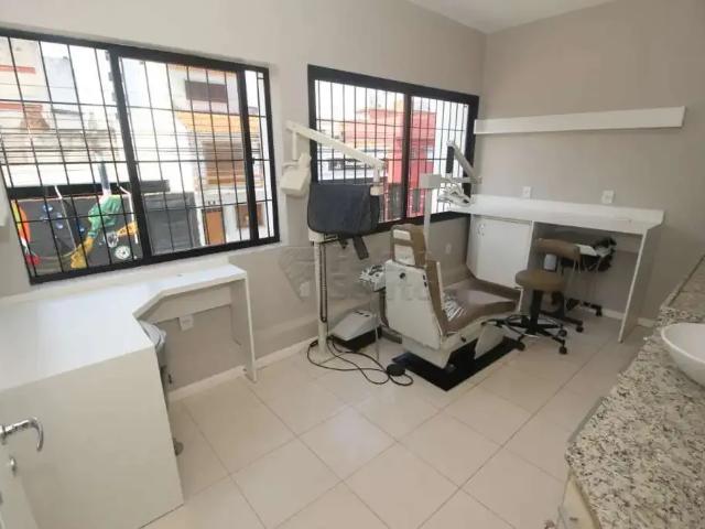 Conj. Comercial / Sala para Locação em Pelotas/RS Centro