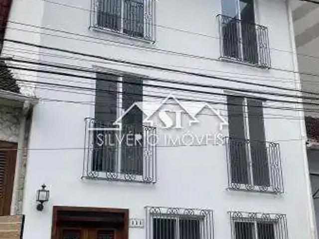 Conj. Comercial / Sala para Locação em Petrópolis/RJ Centro