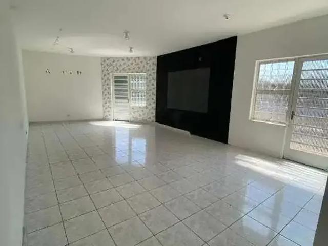Conj. Comercial / Sala para Locação em Pindamonhangaba/SP Centro