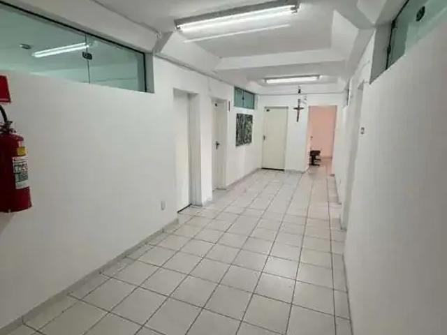 Conj. Comercial / Sala para Locação em Pindamonhangaba/SP Centro