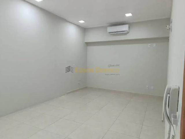 Conj. Comercial / Sala para Locação em Pindamonhangaba/SP Crispim