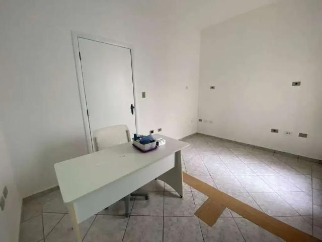 Conj. Comercial / Sala para Locação em Pindamonhangaba/SP Parque São Benedito