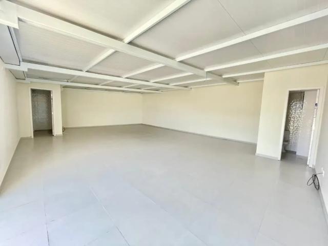 Conj. Comercial / Sala para Locação em Pinhais/PR Jardim Cláudia