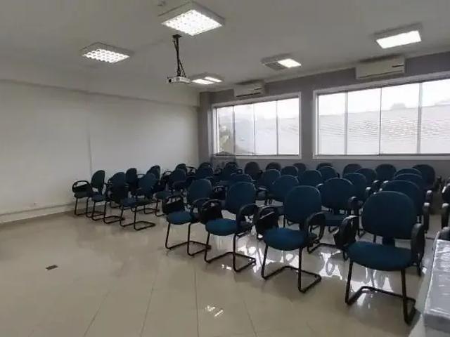 Conj. Comercial / Sala para Locação em Piracicaba/SP Castelinho