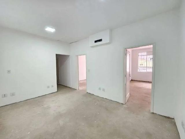 Conj. Comercial / Sala para Locação em Piracicaba/SP Centro