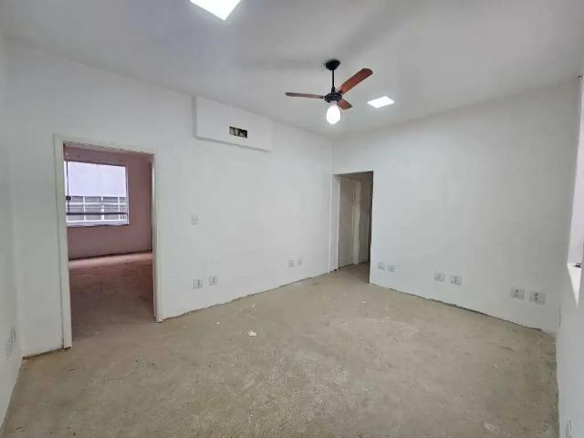 Conj. Comercial / Sala para Locação em Piracicaba/SP Centro