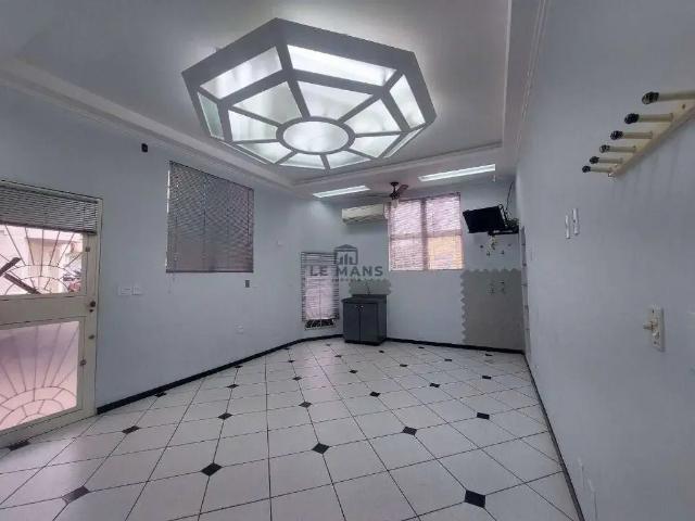 Conj. Comercial / Sala para Locação em Piracicaba/SP Centro
