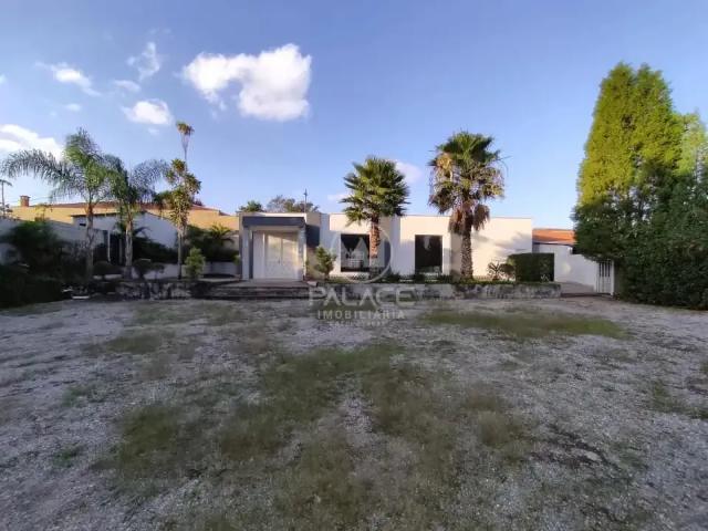 Conj. Comercial / Sala para Locação em Piracicaba/SP Chácara São Jorge 1 Quartos