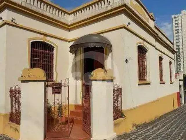 Conj. Comercial / Sala para Locação em Ponta Grossa/PR Centro 4 Quartos