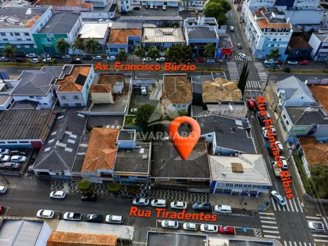 Conj. Comercial / Sala para Locação em Ponta Grossa/PR Centro 7 Quartos