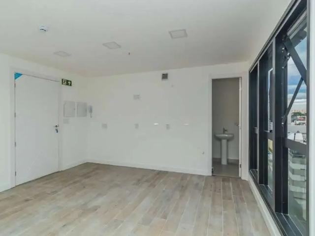 Conj. Comercial / Sala para Locação em Porto Alegre/RS Menino Deus