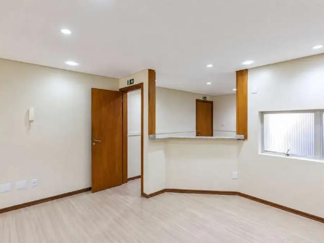 Conj. Comercial / Sala para Locação em Porto Alegre/RS Mont Serrat