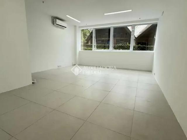 Conj. Comercial / Sala para Locação em Porto Alegre/RS Mont Serrat