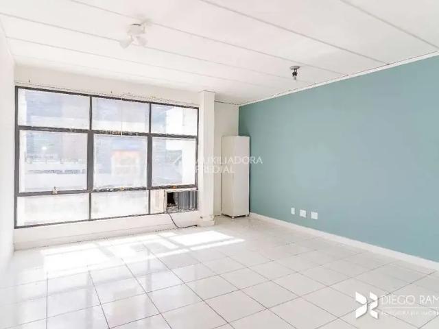 Conj. Comercial / Sala para Locação em Porto Alegre/RS Navegantes