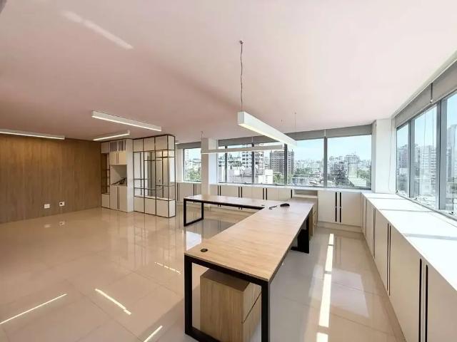 Conj. Comercial / Sala para Locação em Porto Alegre/RS Auxiliadora