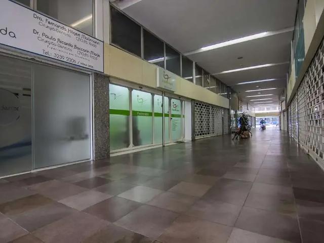 Conj. Comercial / Sala para Locação em Porto Alegre/RS Auxiliadora