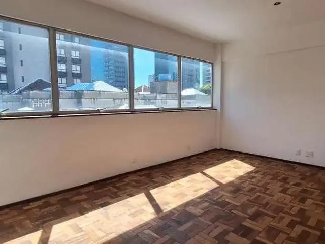 Conj. Comercial / Sala para Locação em Porto Alegre/RS Auxiliadora
