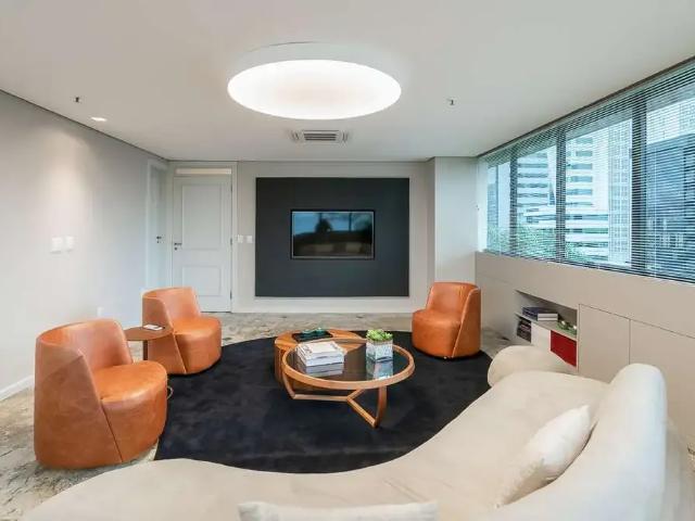 Conj. Comercial / Sala para Locação em Porto Alegre/RS Auxiliadora