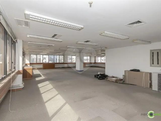 Conj. Comercial / Sala para Locação em Porto Alegre/RS Auxiliadora