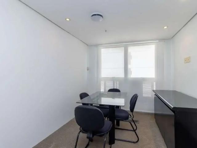 Conj. Comercial / Sala para Locação em Porto Alegre/RS Auxiliadora